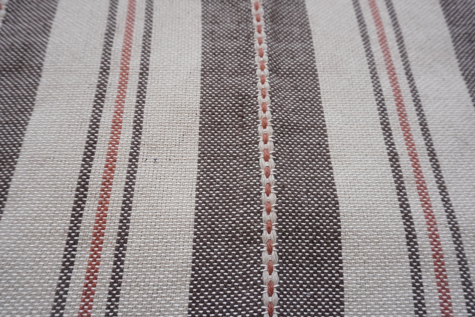 Set suporturi pentru farfurie si traversa - Gri - Isabela Tudose Popa