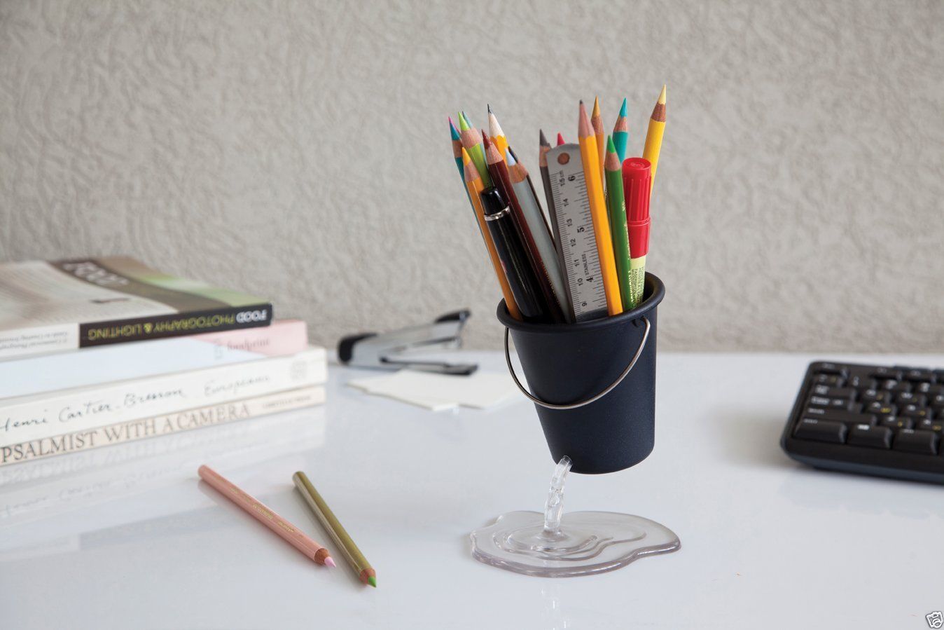 Suport pixuri - Desk Bucket Black - Peleg Design